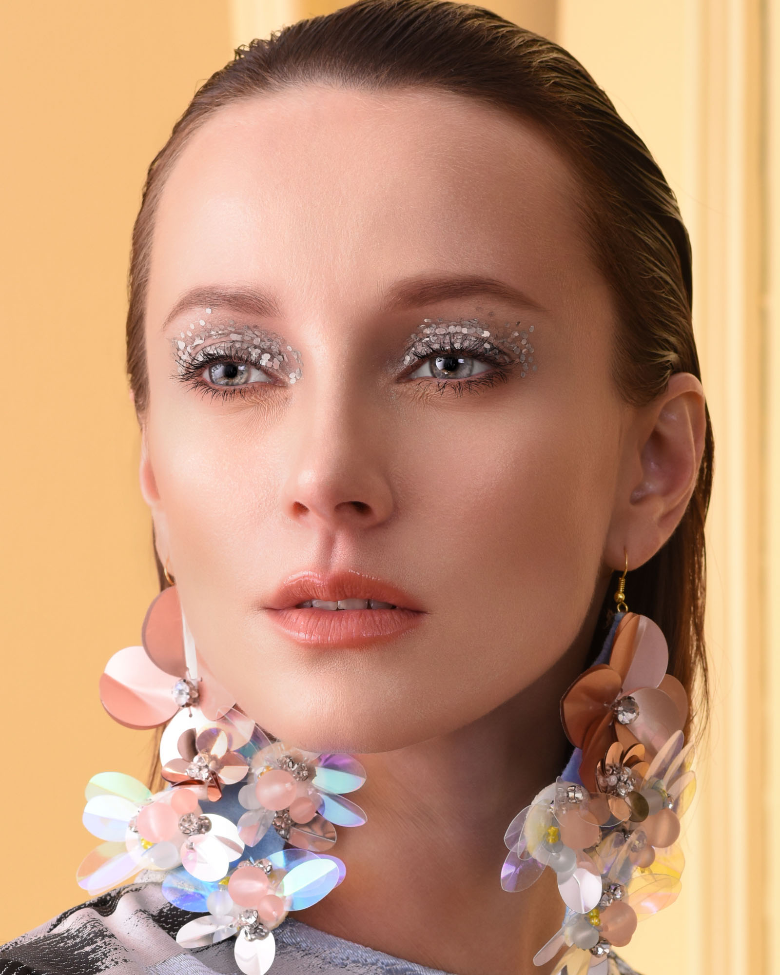 Choosing between Hard Light and Soft Light for Commercial Beauty Shots ...